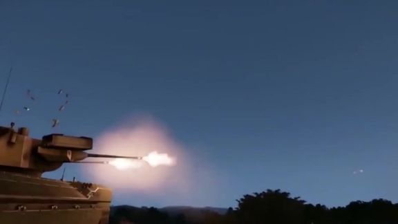 实拍双管近防炮模拟拦截巡航导弹视频,打得落花流水!_超清