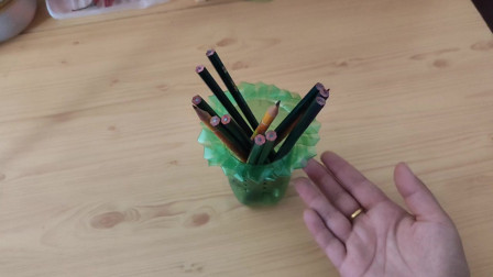 何必要花钱买笔筒,一个饮料瓶就能制作,外观漂亮过程简单!