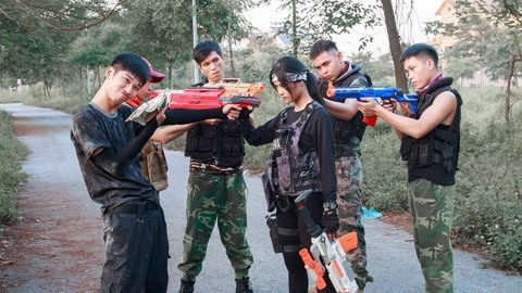 真人CS:警察对战忍者武士