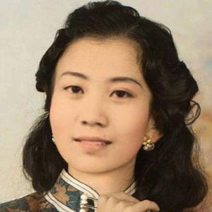 深谷幽兰香满庭 