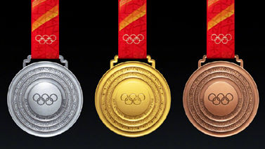 [北京2022]冬奥奖牌发布 五环“同心”“同心”归圆