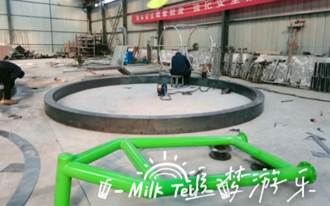 网红游乐设备电单车无动力游乐设备车间实拍