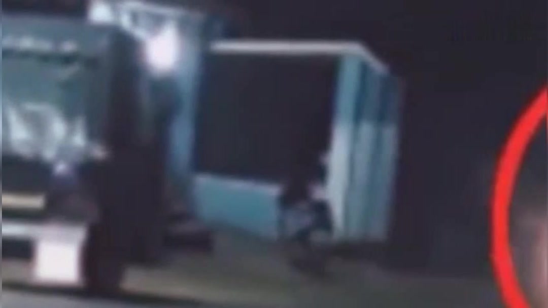 遭遇灵异事件的人都相信这世界上有鬼鬼影实录,监控拍下