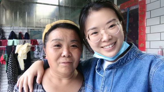 母亲节礼物:在校研究生送的什么母亲那么开心?