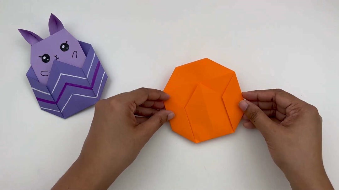 创意折纸百宝箱 第15集 制作简单的蛋纸兔子
