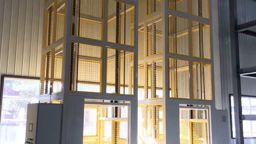 AGV式往复式升降机/AGV往复式提升机/货叉伸缩式重载往复式升降机