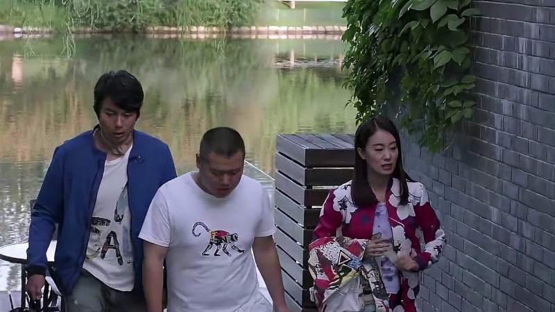 喜剧:史上最搞笑的绑架场面,最后发现竟抓错人了,尴尬至极
