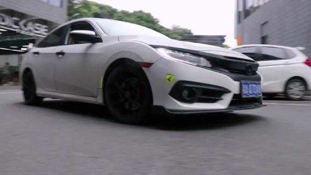 只要你把车开过来,卡钳马上给你安排