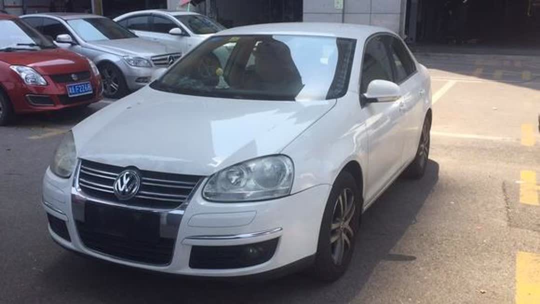 给大家看一个发动机不烧机油变速箱不顿挫的大众速腾1.6自动档。