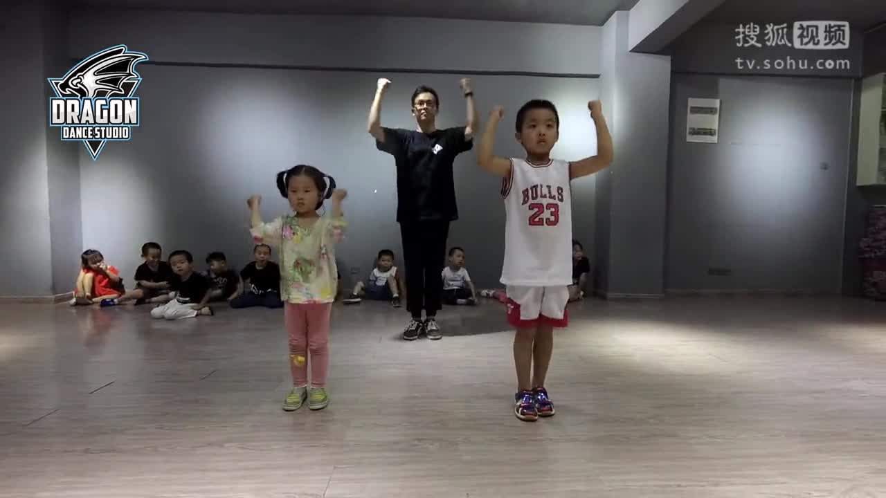 漳州街舞-龙舞团闽师大馆幼儿皮卡丘舞蹈