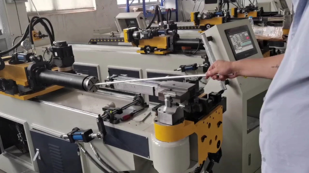 全自动弯管机视频,三维数控弯管机,s型弯管机,蛇形管弯管机