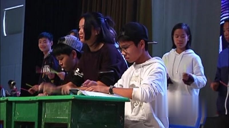 「拍客」太牛!高一学生用计算器演奏神曲