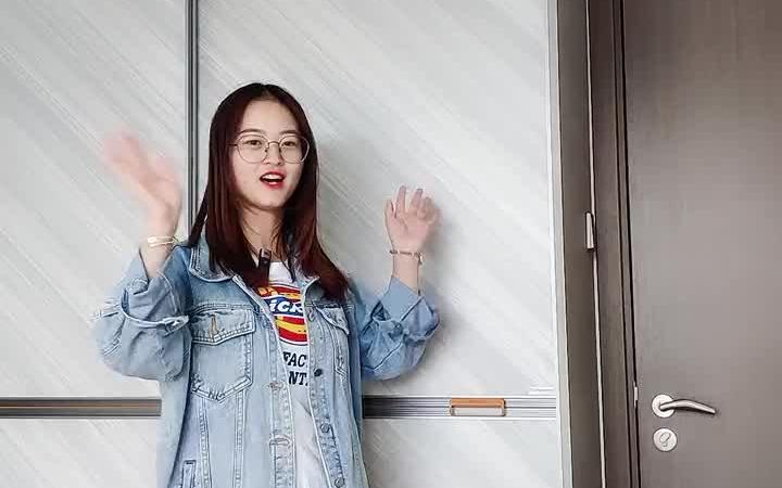 小卧室的绝佳选择,推拉式衣柜。