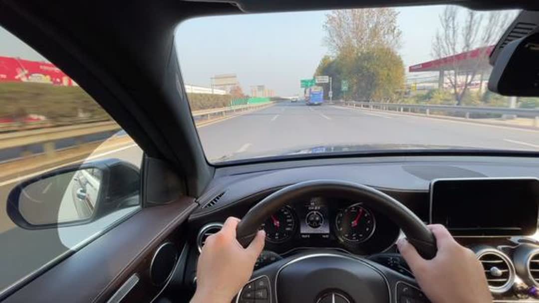 二手车奔驰glc260第一视角视频介绍动态驾驶部分