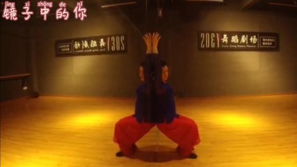 镜子并不重要,重要的是你的心,你的心宽大了,世界就大了。