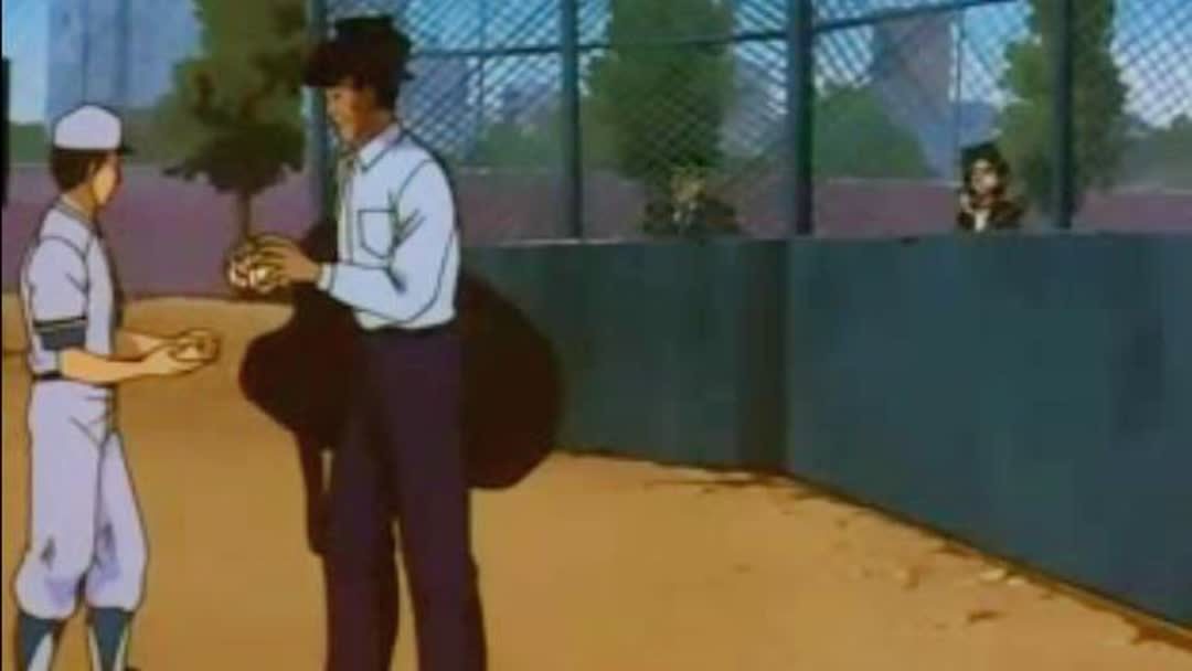 名侦探柯南:柯南看比赛,看到校长,可是转眼人就不见了