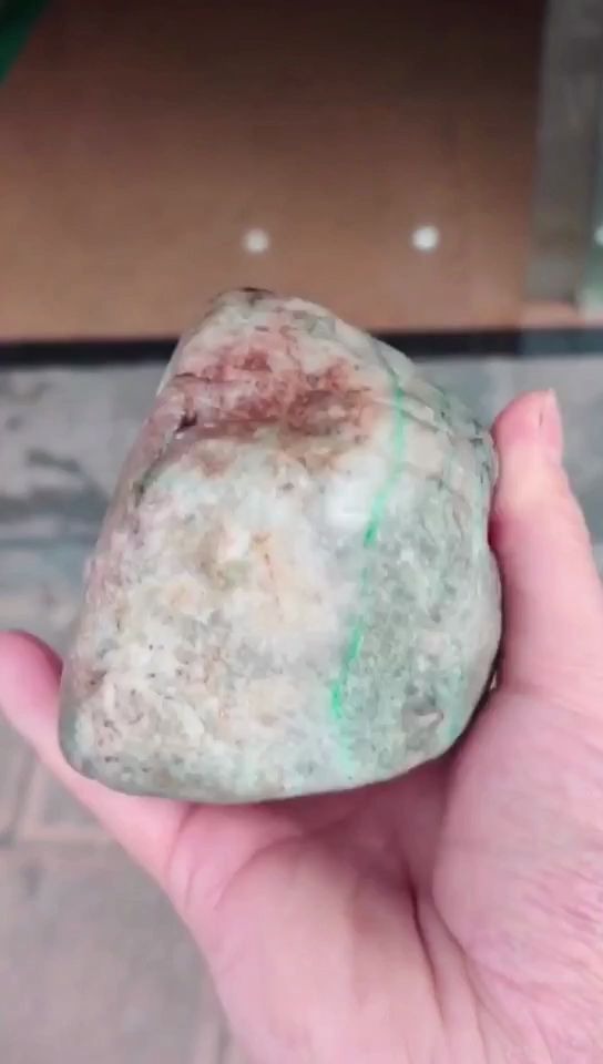 翡翠,准备开切,会有惊喜吗