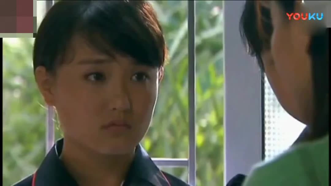 女生第一次来大姨妈被吓到, 男生还以为是自己打的