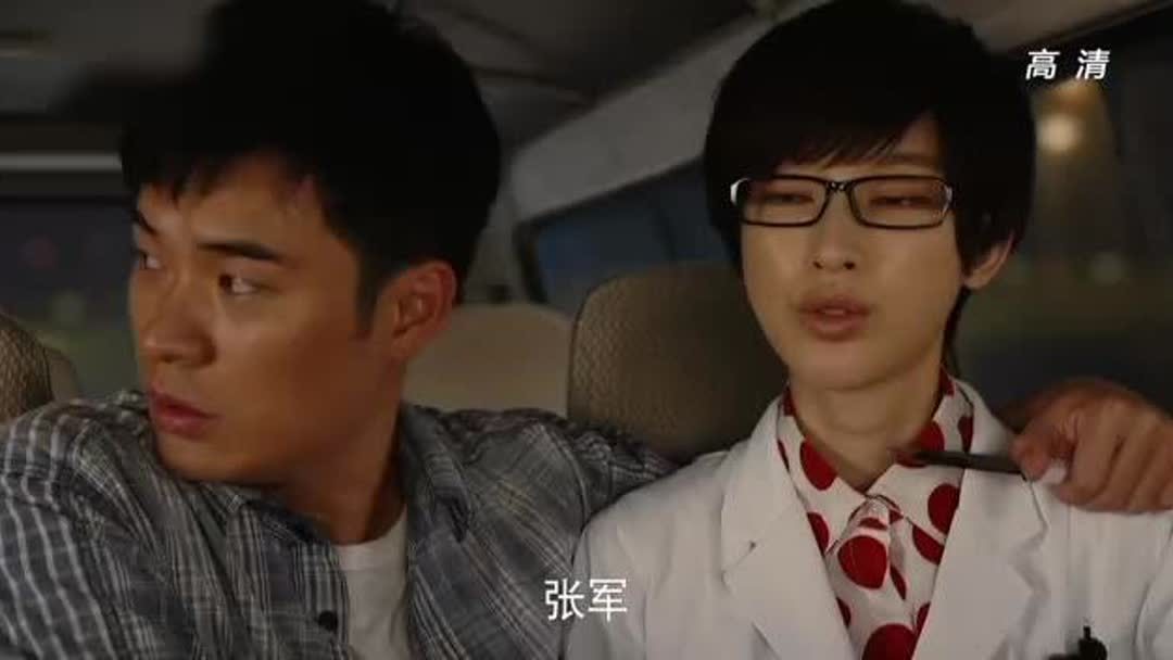 刑警靠这种办法传播信息,不料女医生居然这么机智,巧妙化解危机