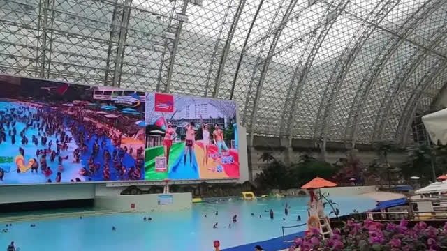 成都新世纪环球中心巨型商业综合体,同时也是全球最大的单体建筑