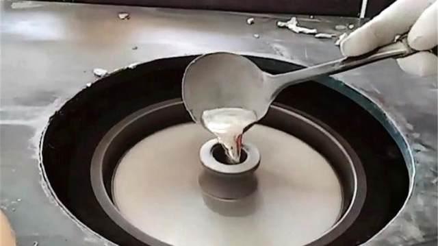 让你们见识一下,工厂是怎么加工戒指的,真是让我开了眼界!