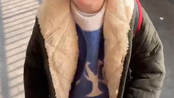 放寒假离校那时,一年级小男孩的一句话让班主任意外