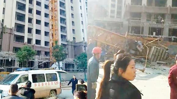 突发!湖南华容发生塔吊坍塌事故致4死1伤 相关责任人已被控制