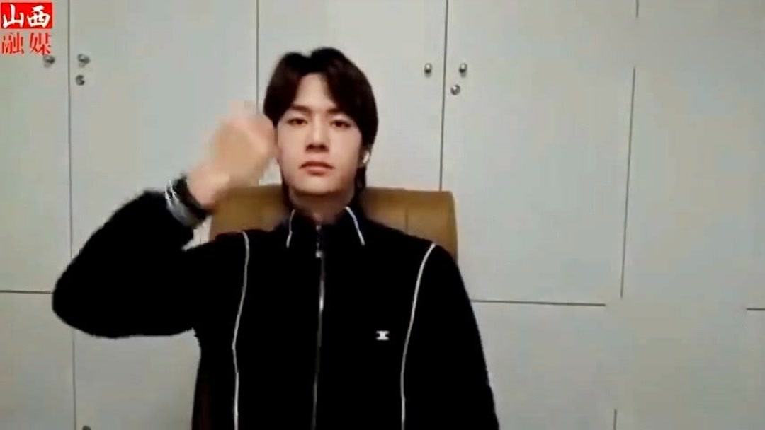 王一博《不放弃》手指舞!以爱发声 为抗役一线医护工作者加油!