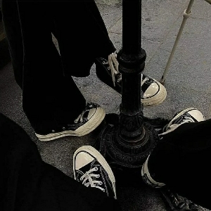 凡-君临 