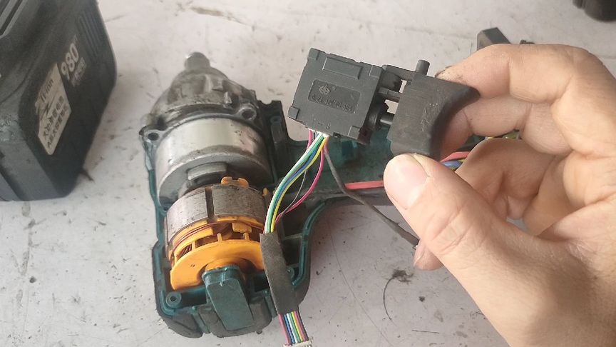 给修车师傅维修一个电动工具,分享给大家