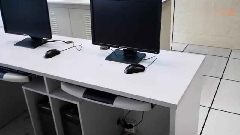 电脑室开机教学视频