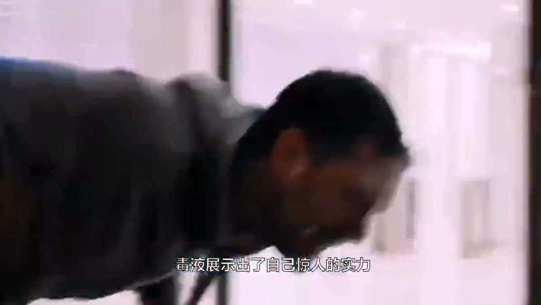 毒液和绿巨人打一架,谁会赢当然是毒液理由很简单