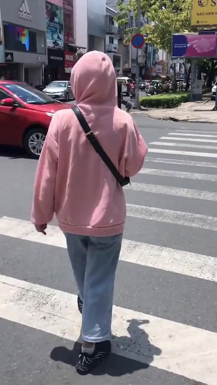 ...了,等下午上班了,我们就去咨询办理结婚证事宜记录海外生活 在看海外