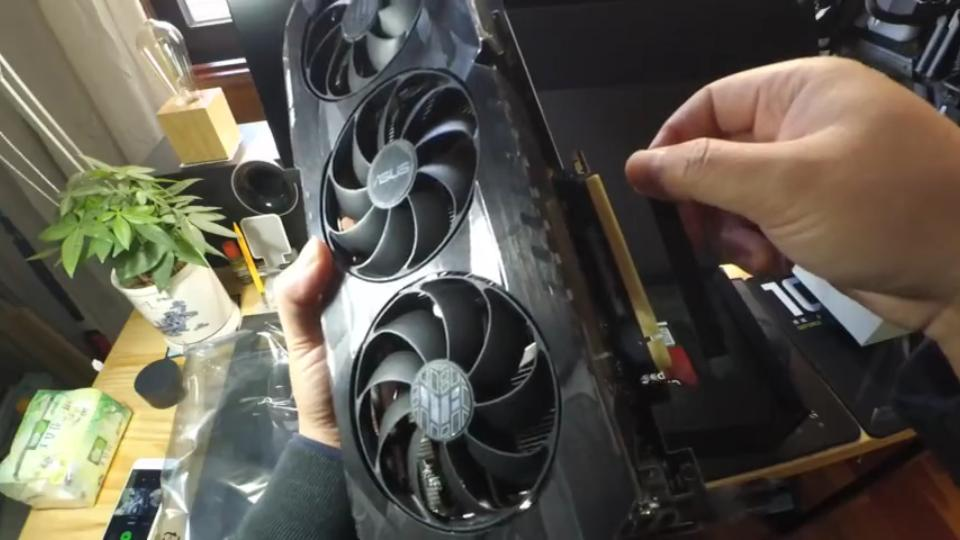 双十一华硕TUF3070显卡到货,来闻下空气味道