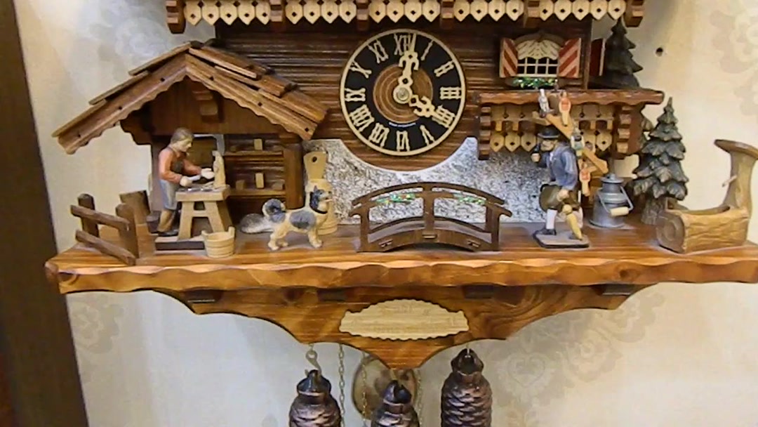 德国特产钟表记录黑森林三百年钟表传承