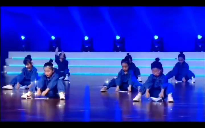 2022抗疫主题《你的答案》幼儿园六一舞蹈少儿舞蹈幼儿园元旦舞蹈...