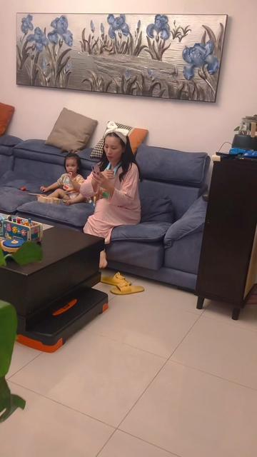 露妈老公第一次配合拍好物推荐:蒸汽眼罩…爱看手机的你一定要试试家庭日常,宝妈