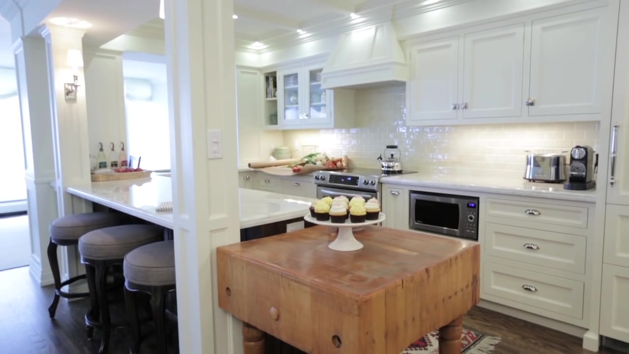 室内设计-公寓厨房和浴室采用传统设计改造