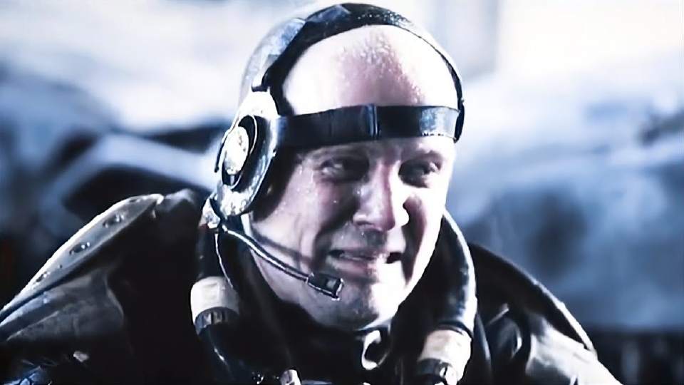 电影 -第三次世界大战,男主醒来却发现世界只剩他一人