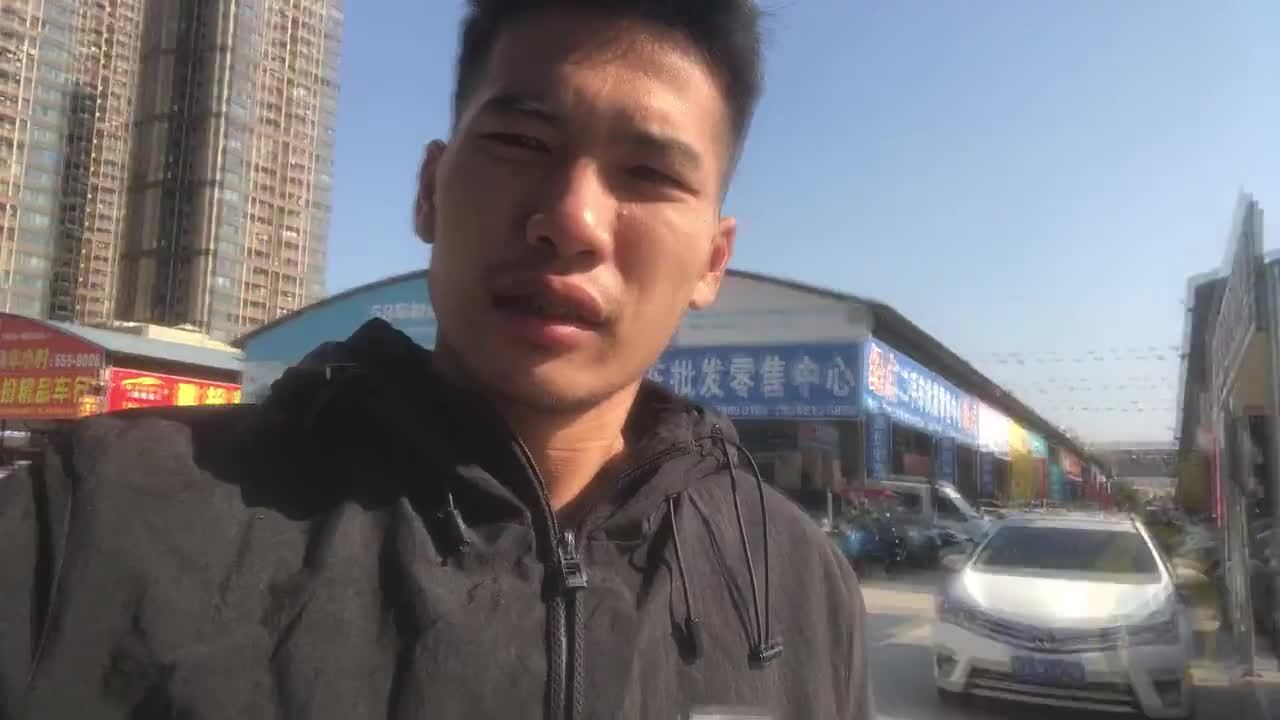 陈仔南宁帮选二手车,偶遇几个直播卖车的同行!