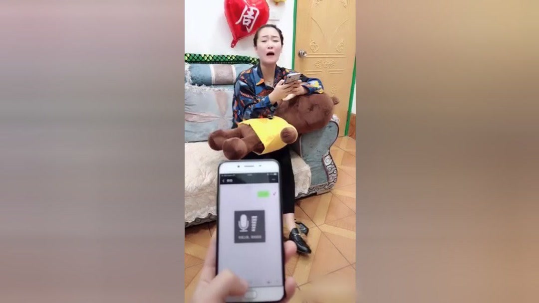 老公的套路太深了,这次是想把键盘跪坏了