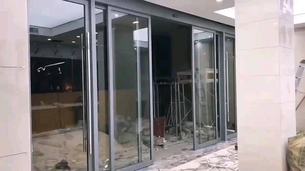 玻璃自动门感应门折叠门定制安装维修一站式服务