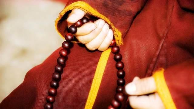 “小豆念佛”与佛珠的有趣故事,才知道,佛珠原来是计数用的啊