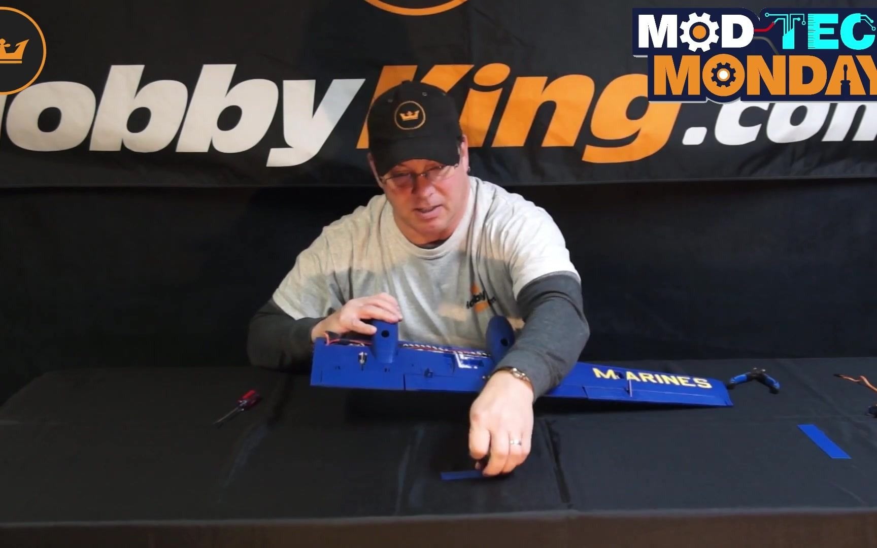 HobbyKing Avios C130 遥控模型飞机 机翼拆解视频