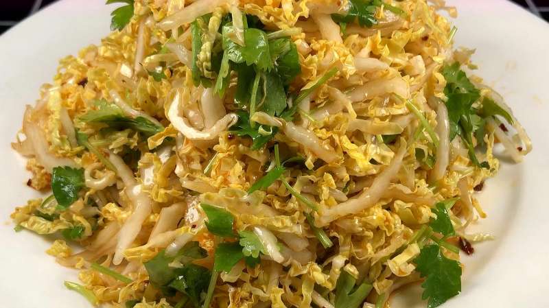 凉拌娃娃菜怎么做才好吃,学会这么做,在家也能吃出饭店的味道