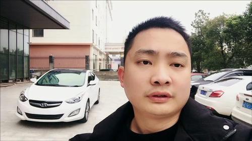16年朗动尊贵版,外观时尚,配置顶配,功能多多,家庭代步车首选