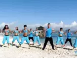 标清_中国广场舞王广成光芒西班牙健身舞蹈凤凰传奇2012UxkWA