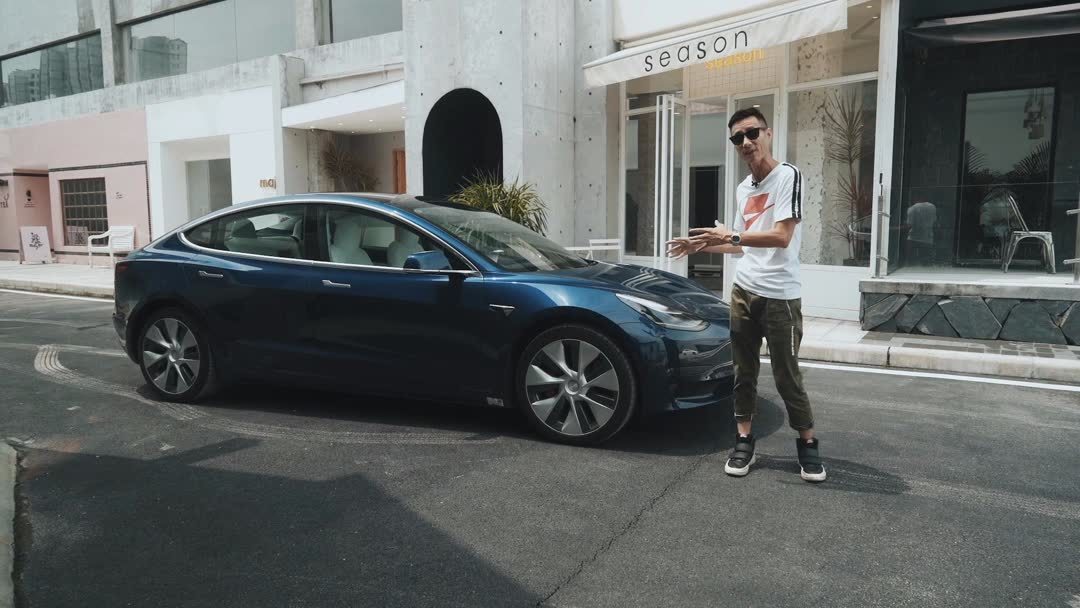 袁启聪试驾特斯拉Model 3,到底”香“在哪?