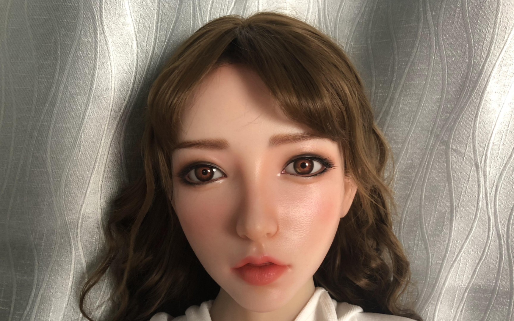 甜美短裙颜值爆表的实体娃娃