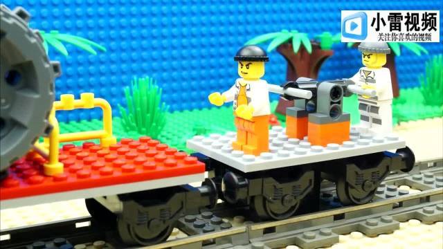 乐高积木动画_ 乐高压路机 警车 出动 积木机器人快快跑